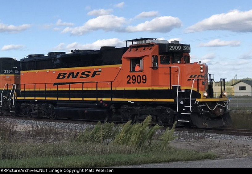 BNSF 2909